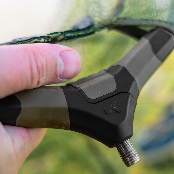 Epuisette Korum Power Folding Triangle Latex Landing Net